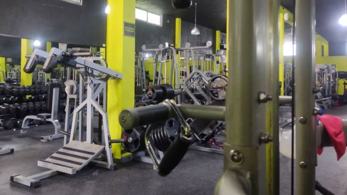 Muere joven de 17 años tras caerle barra de pesas en un gimnasio ... Muere joven de 17 años tras caerle barra de pesas en un gimnasio ...
